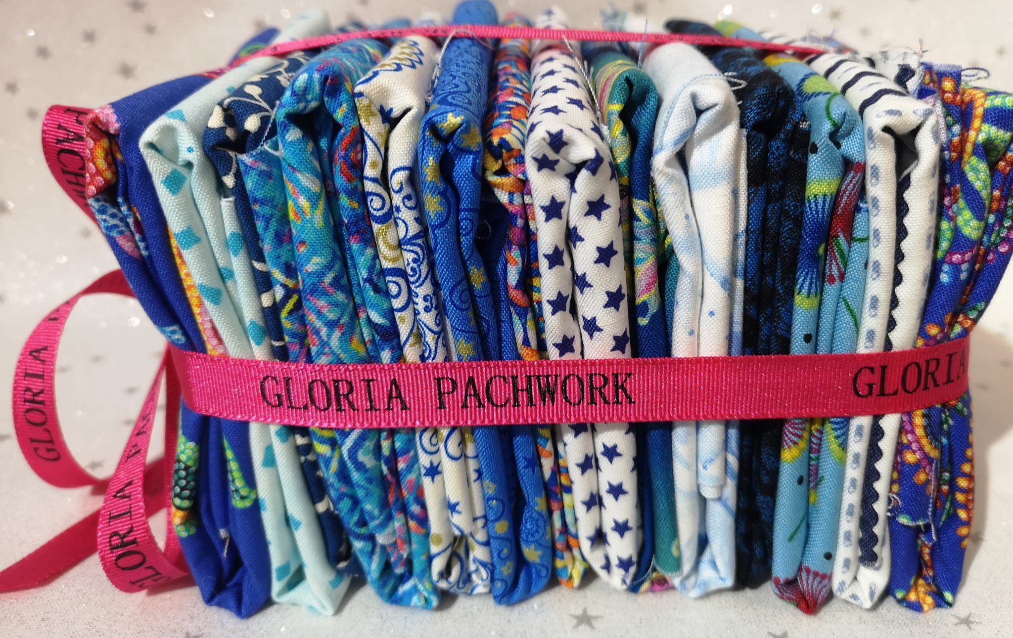 Pack de 14 telas en tonos azules variados Total 3,50 metros. - Gloria ...